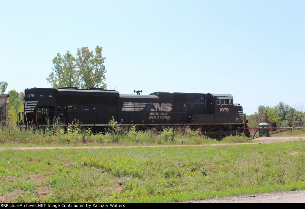 NS 1079